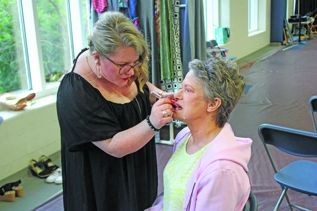 Memorial Health Foundation Fashion Show celebrates cancer survivors ...